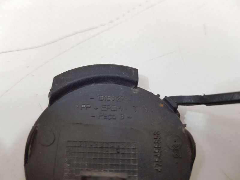 Заглушка буксировочного крюка задняя Opel Corsa D 13183127 купить Б/У ...