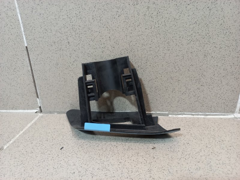 Кронштейн форсунки омывателя фары BMW 5-Series G30 51117385355 купить ...