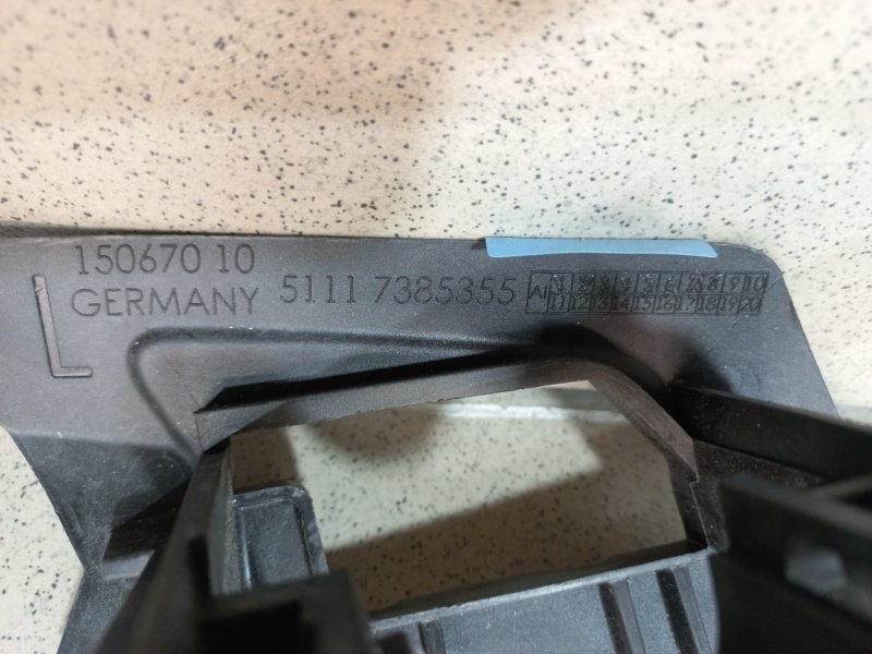 Кронштейн форсунки омывателя фары BMW 5-Series G30 51117385355 купить ...