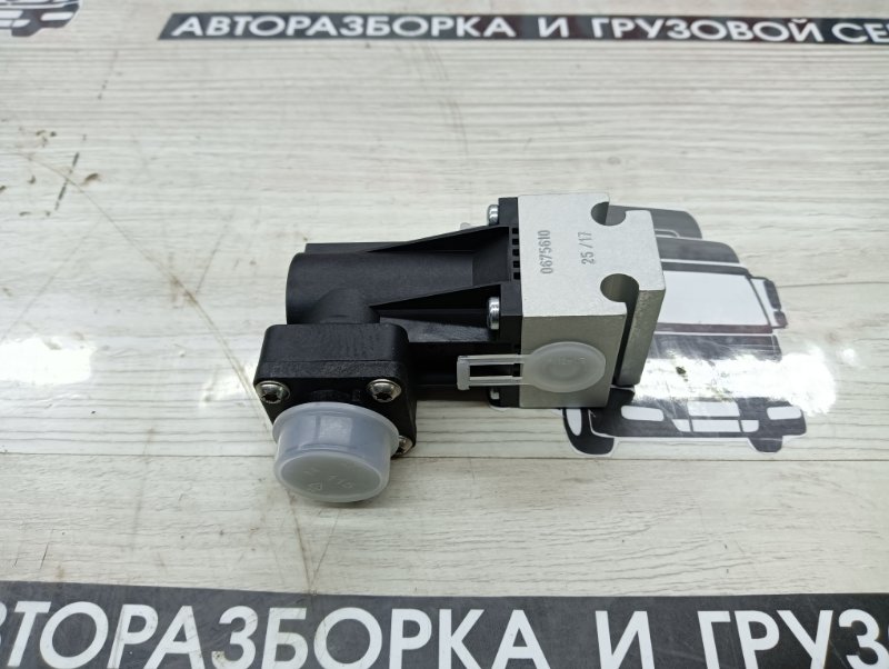 Клапан электромагнитный КПП Mercedes-Benz Actros 38003 купить новая id42369